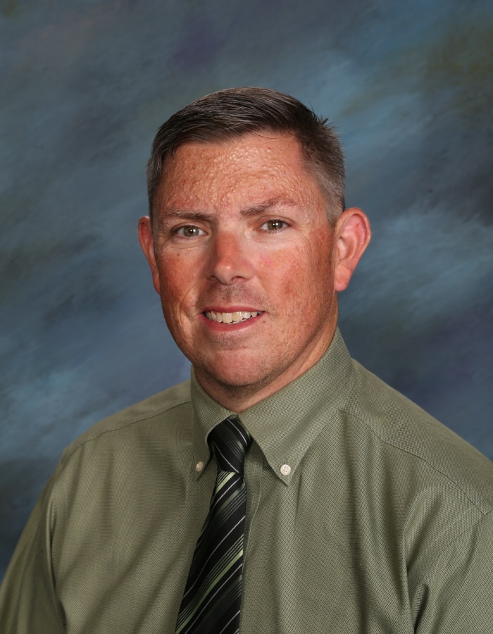 After losing coach, Schreiner looks to Keith Allen to re-start football ...